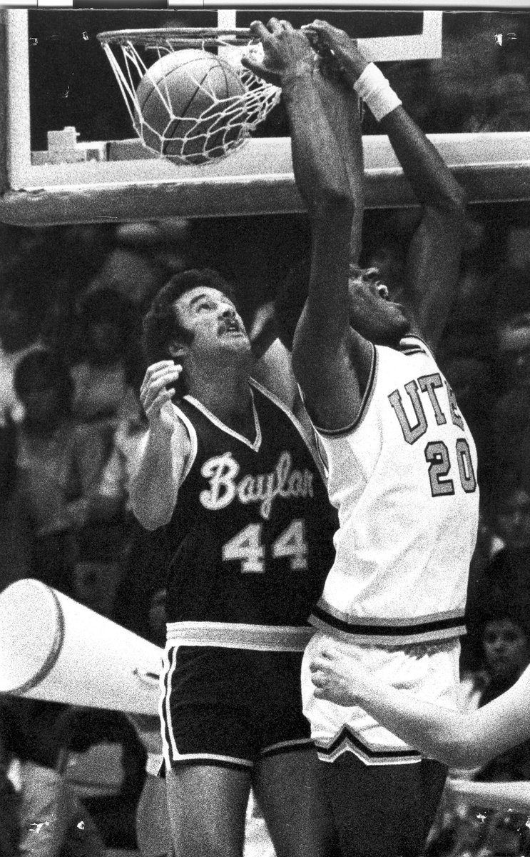 Terry White; temperamento, puntos y rebotes para el Caja de Álava