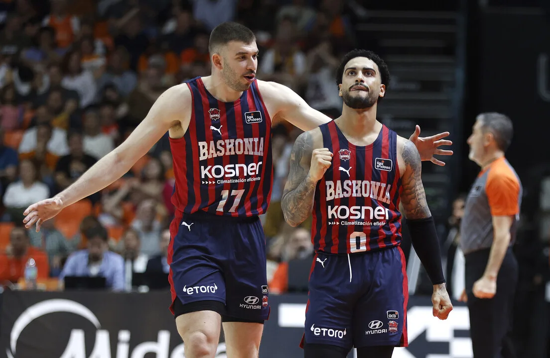 Markus Howard llega a los 300 triples anotados con el Baskonia en la Liga ACB